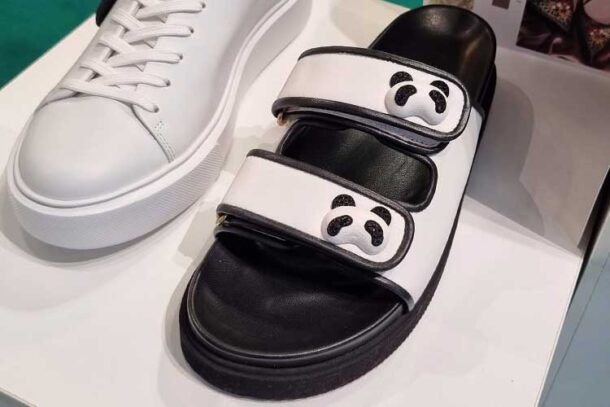 Zapatos inspirados en los Osos Panda gigantes